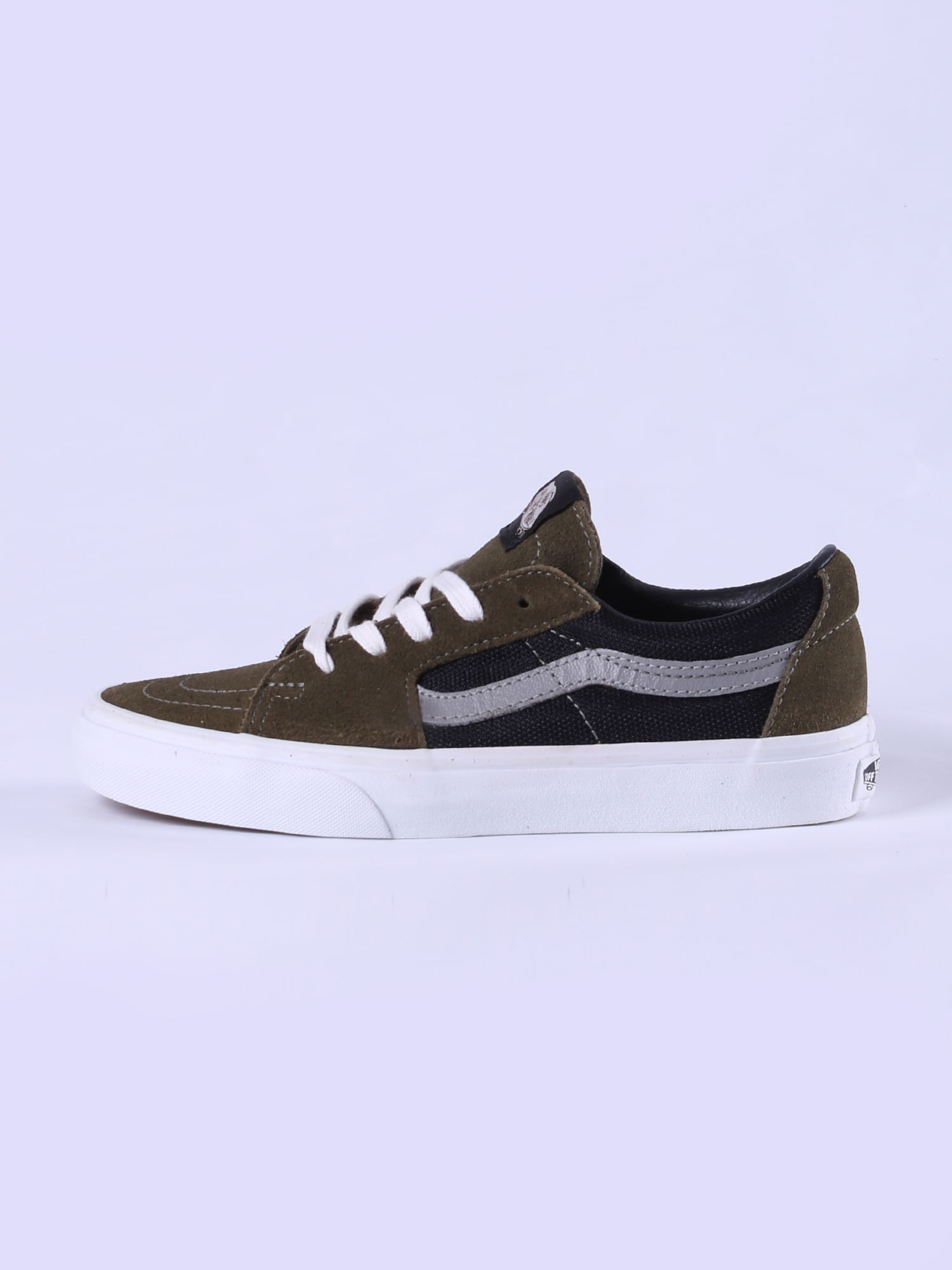 Bali Shoes - Uma das maiores lojas de streetwear de Curitiba!